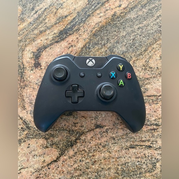 Microsoft | Video Games & Consoles | Microsoft Xbox Wireless Controller Carbon Black | Poshmark